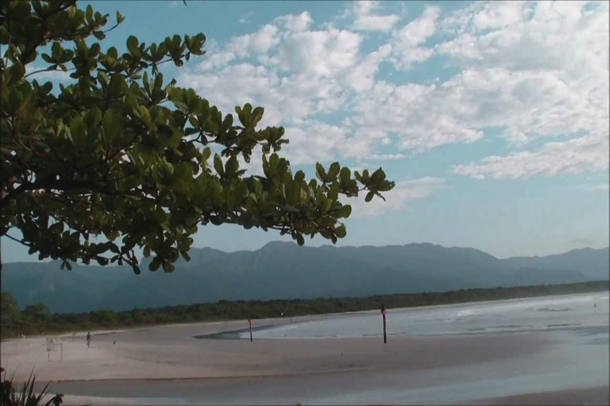Praia de Itaguaré em Bertioga - Onde Visitar em Bertioga - SP